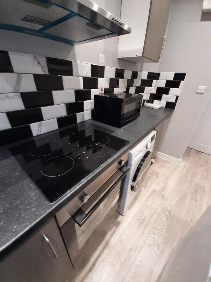 Finchley Central, London N3 - Studio Flat, Long Lane, N3 - To Rent Now ...