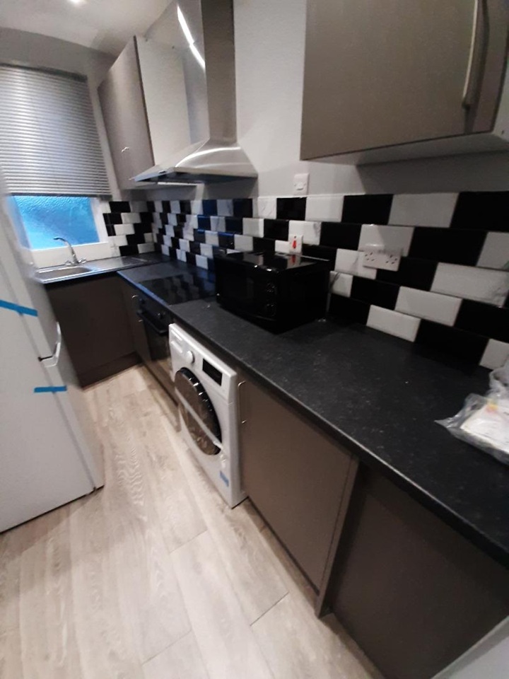 Finchley Central, London N3 - Studio Flat, Long Lane, N3 - To Rent Now ...