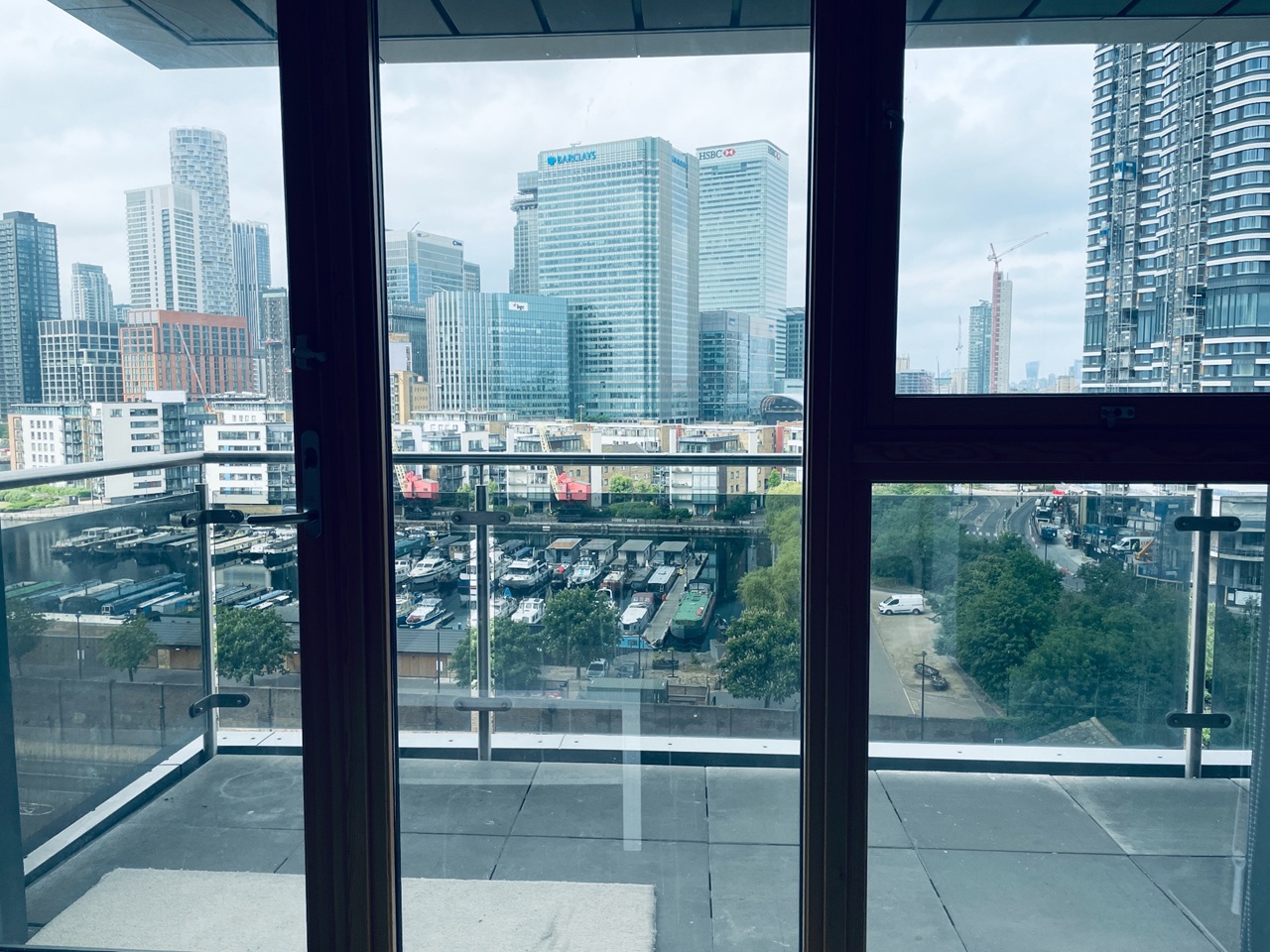 London - 3 Bed Flat, Streamlight Tower, E14 - To Rent Now for £3,200.00 p/m