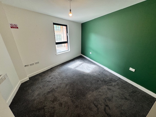 Manchester - 3 Bed Flat, City Road East, M15 - To Rent Now for £1,995. ...
