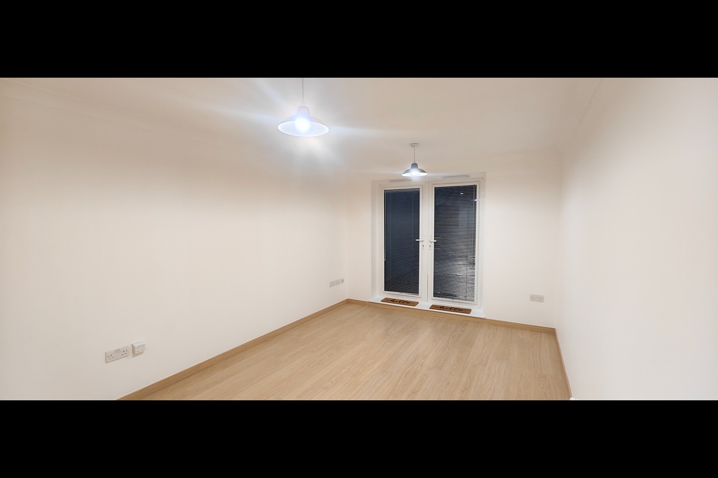 Raynes Park - 2 Bed Flat, Coombe Lane, SW20 - To Rent Now for £1,750.00 p/m