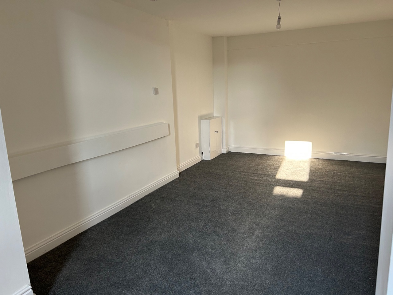 Mexborough - 2 Bed Flat, Main Street, S64 - To Rent Now for £595.00 p/m