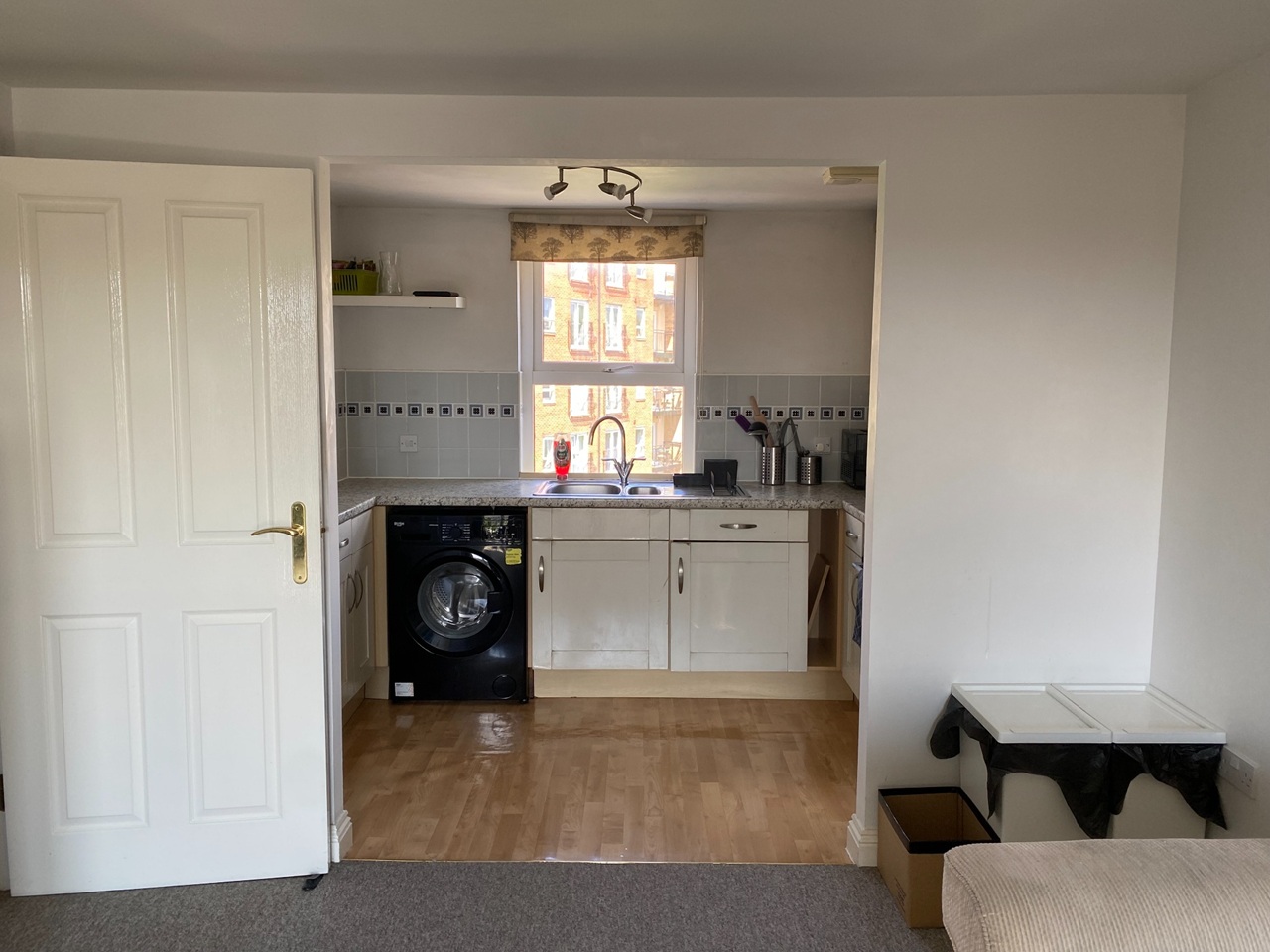 Bristol - Room in a Shared Flat, Squires Court, BS3 - To Rent Now for £ ...