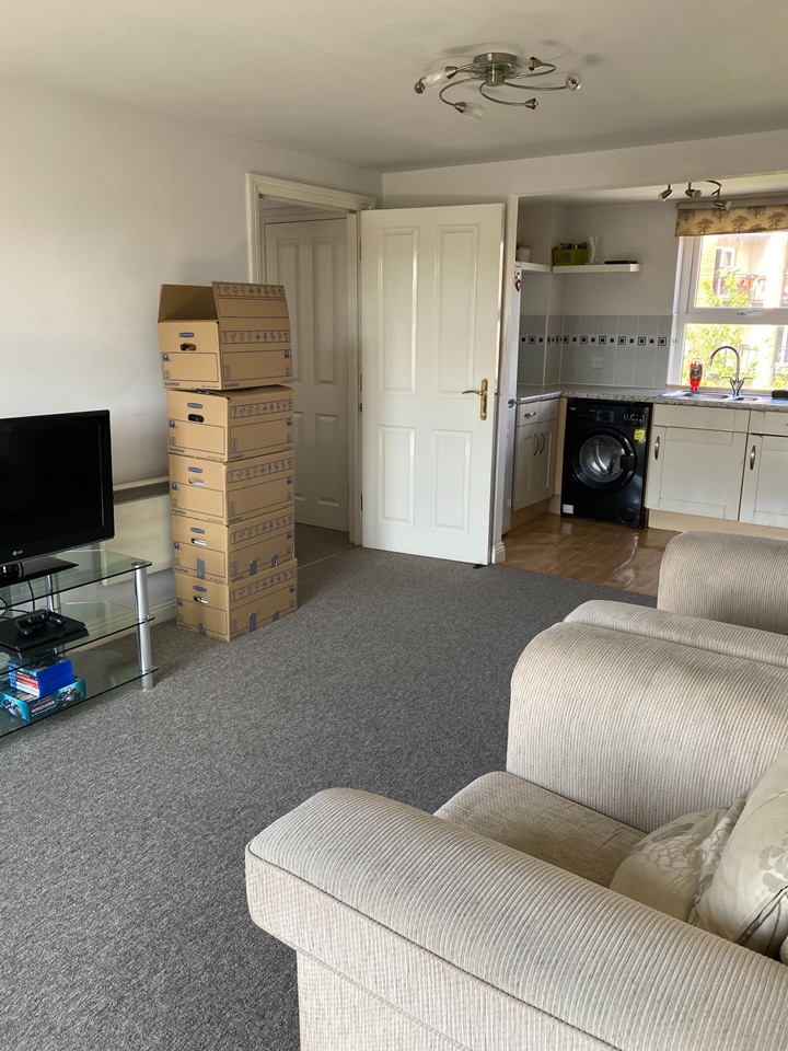 Bristol - Room in a Shared Flat, Squires Court, BS3 - To Rent Now for £ ...