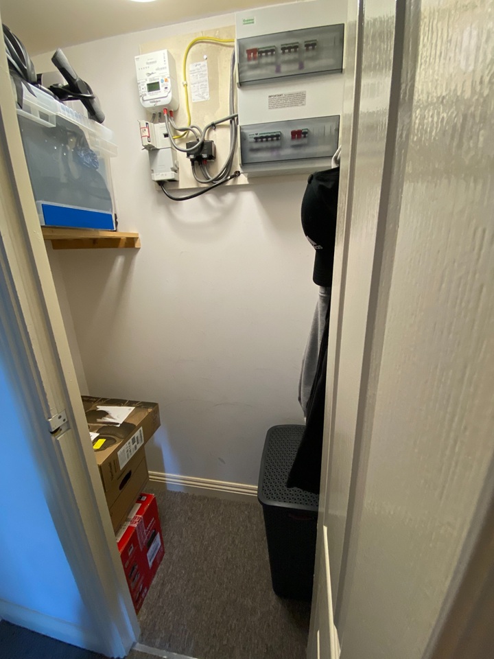 Bristol - Room in a Shared Flat, Squires Court, BS3 - To Rent Now for £ ...