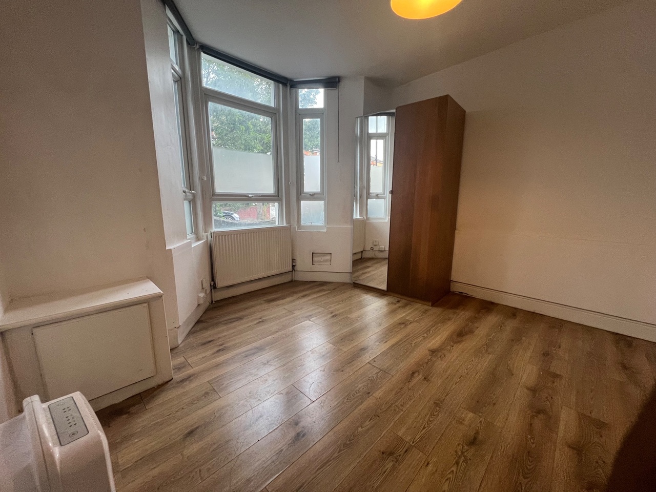 London - 2 Bed Flat, Rushmore Road, E5 - To Rent Now for £1,800.00 p/m