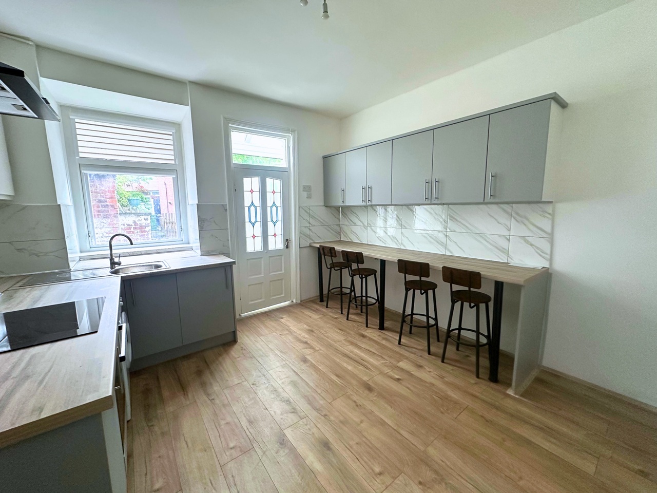 Ashton-Under-Lyne - 2 Bed End Terrace, Union Road, OL6 - To Rent Now ...