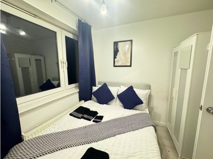 Walsall - Room in a Shared House, Valley Road, WS3 - To Rent Now for £ ...