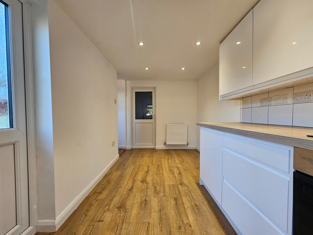 Northampton - 3 Bed Semi-Detached House, Bushland Road, NN3 - To Rent ...
