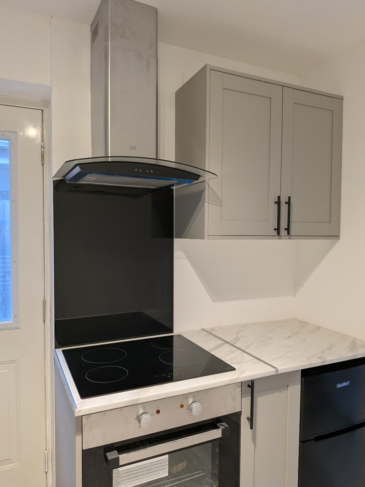 Hornchurch - Room in a Shared House, Bancroft Chase, RM12 - To Rent Now ...