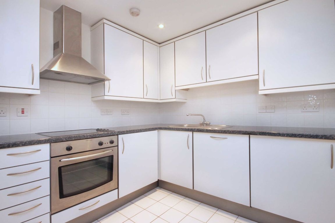 London - 1 Bed Flat, Frying Pan Alley, E1 - To Rent Now for £2,145.00 p/m