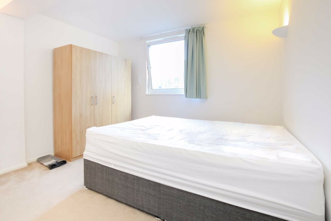 London - 1 Bed Flat, Frying Pan Alley, E1 - To Rent Now for £2,145.00 p/m