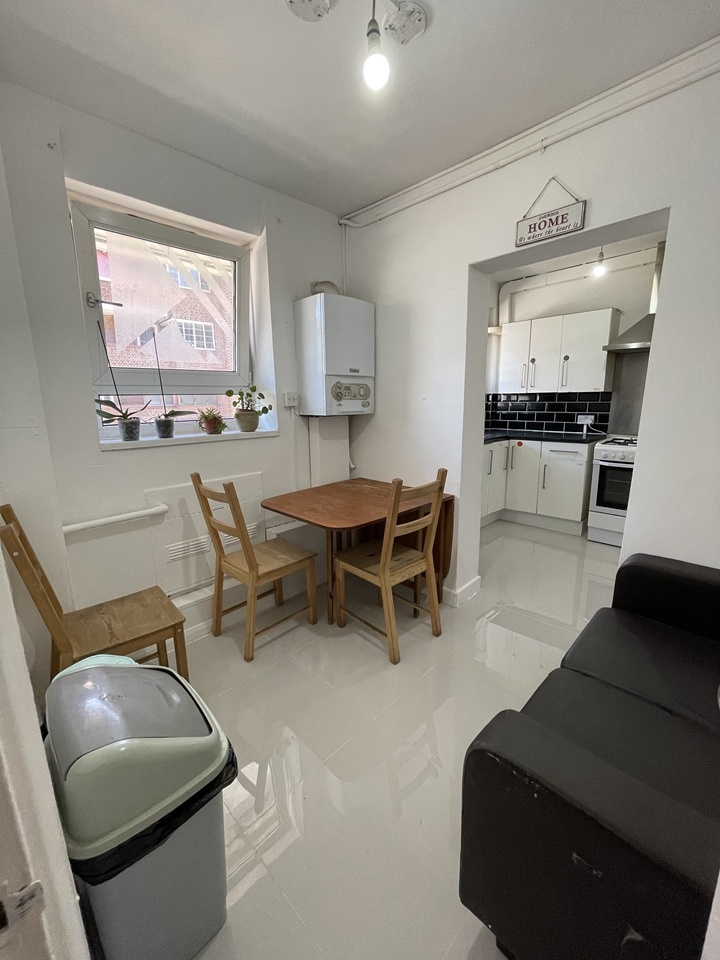 London - Room in a Shared Flat, Casson House, E1 - To Rent Now for £900 ...