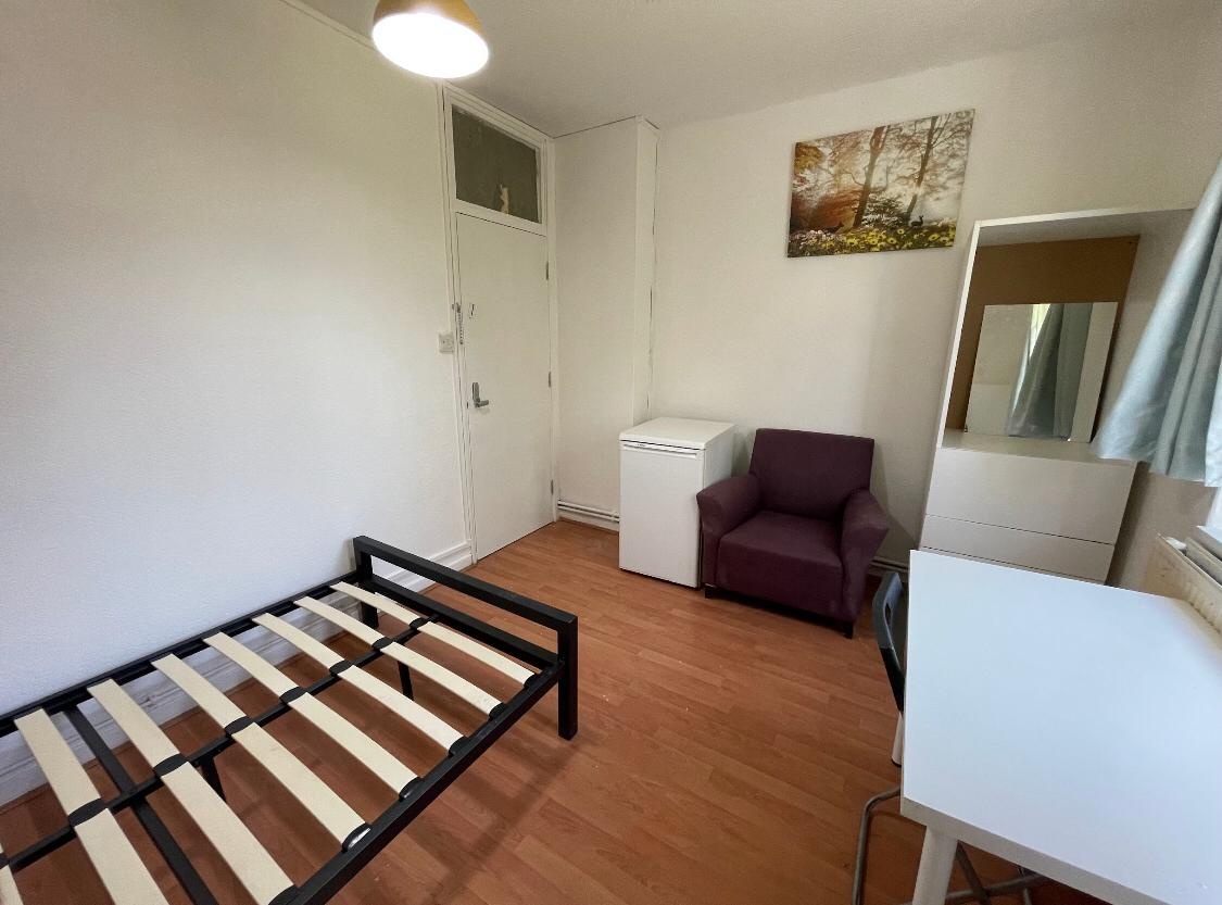 London - Room in a Shared Flat, Casson House, E1 - To Rent Now for £900 ...