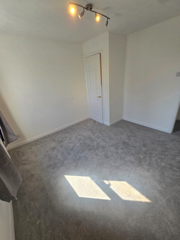 Lower Earley, Reading - 1 Bed Terraced House, Colmworth Close, RG6 - To ...