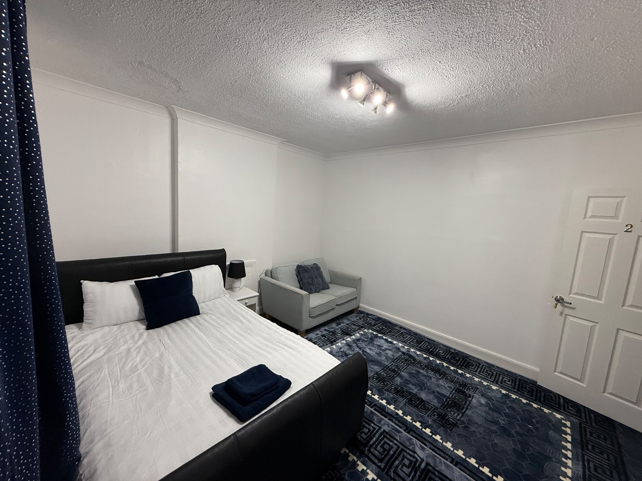 Croydon - Room in a Shared House, Foxley Road, CR7 - To Rent Now for £ ...