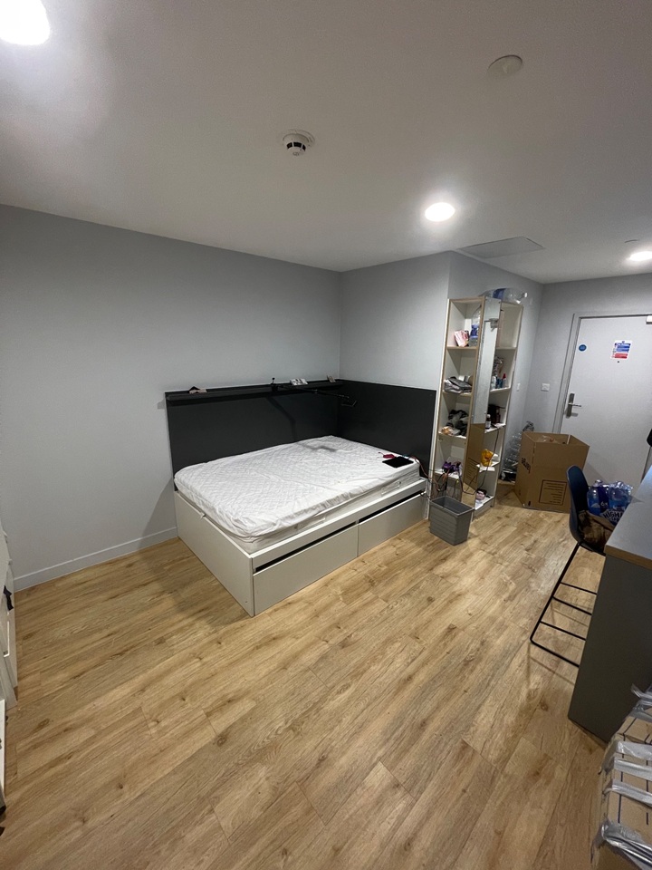 Cardiff - Studio Flat, Cardiff, CF24 - To Rent Now for £693.33 p/m