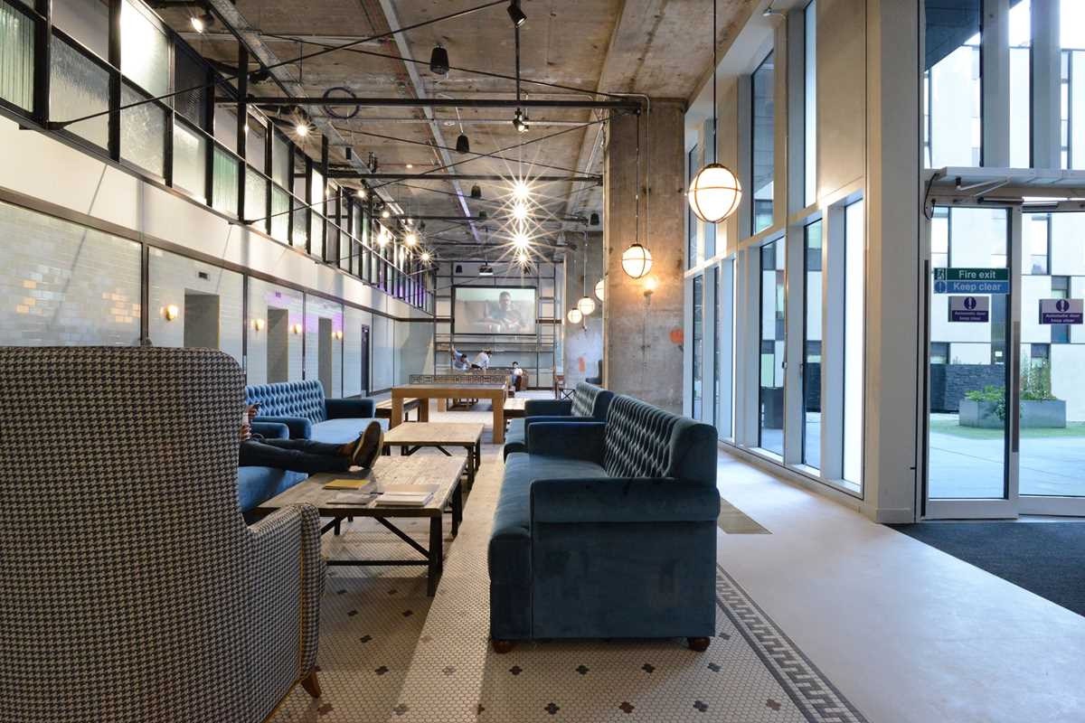 London - Studio Flat, Chapter Kings Cross, N1 - To Rent Now for £1,800. ...