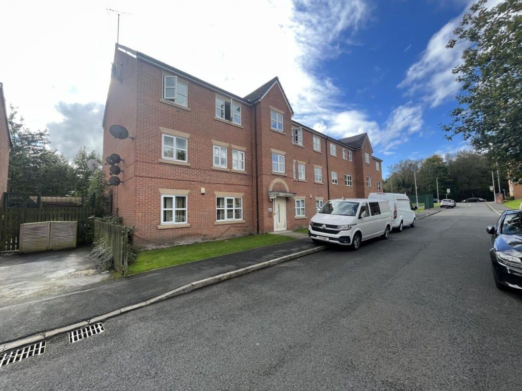 Manchester - 3 Bed Flat, Signal Drive, M40 - To Rent Now for £1,300.00 p/m
