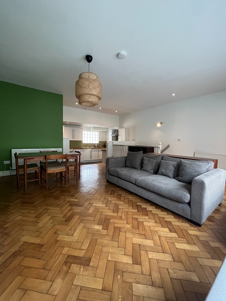 London - 1 Bed Flat, Fleece House, SE1 - To Rent Now for £2,100.00 p/m
