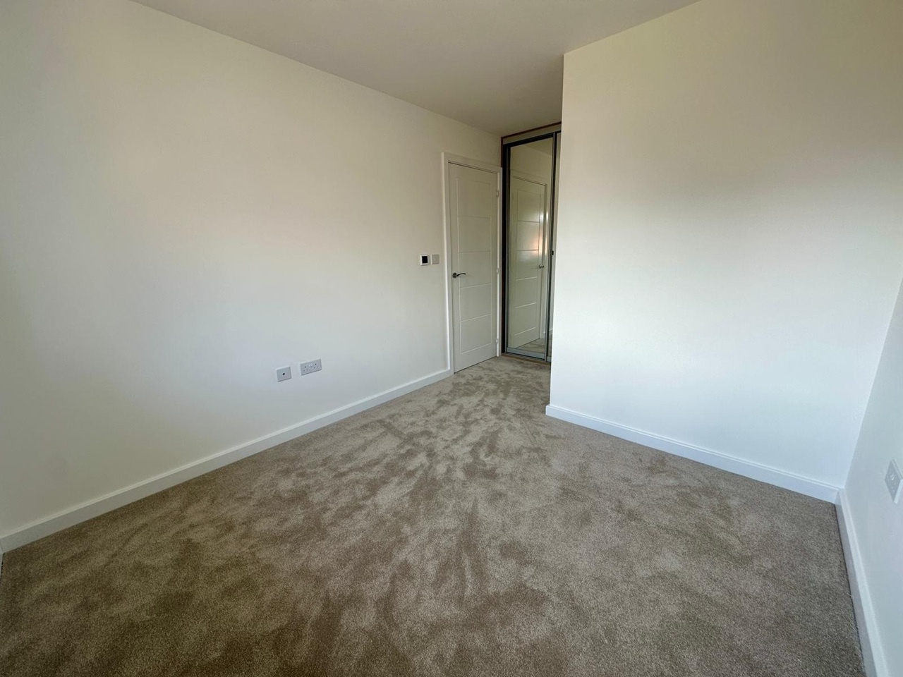 Gloucestershire - 3 Bed Semi-Detached House, Spindle Way, GL2 - To Rent ...