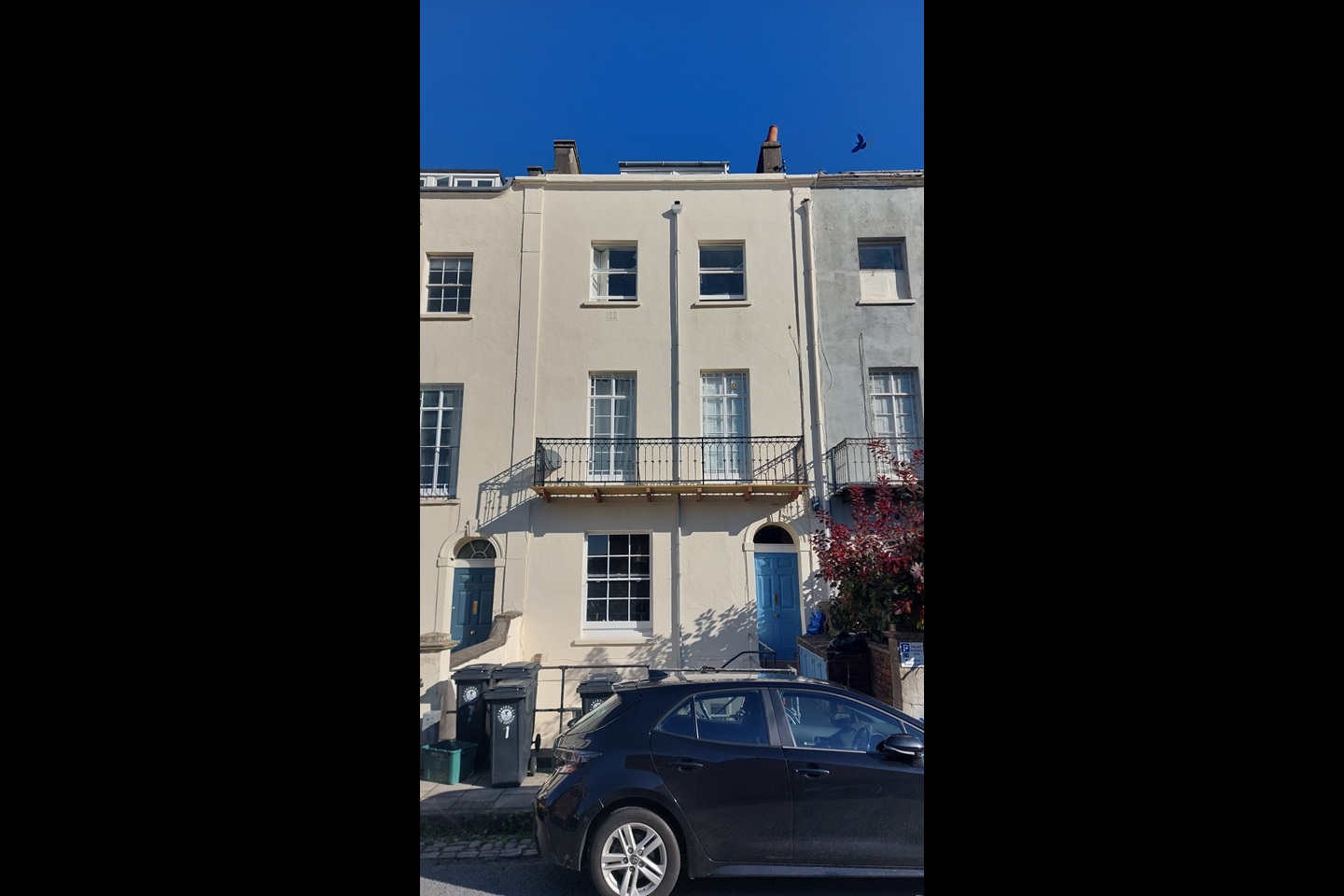 Bristol - 2 Bed Flat, Frederick Place, BS8 - To Rent Now for £1,990.00 p/m