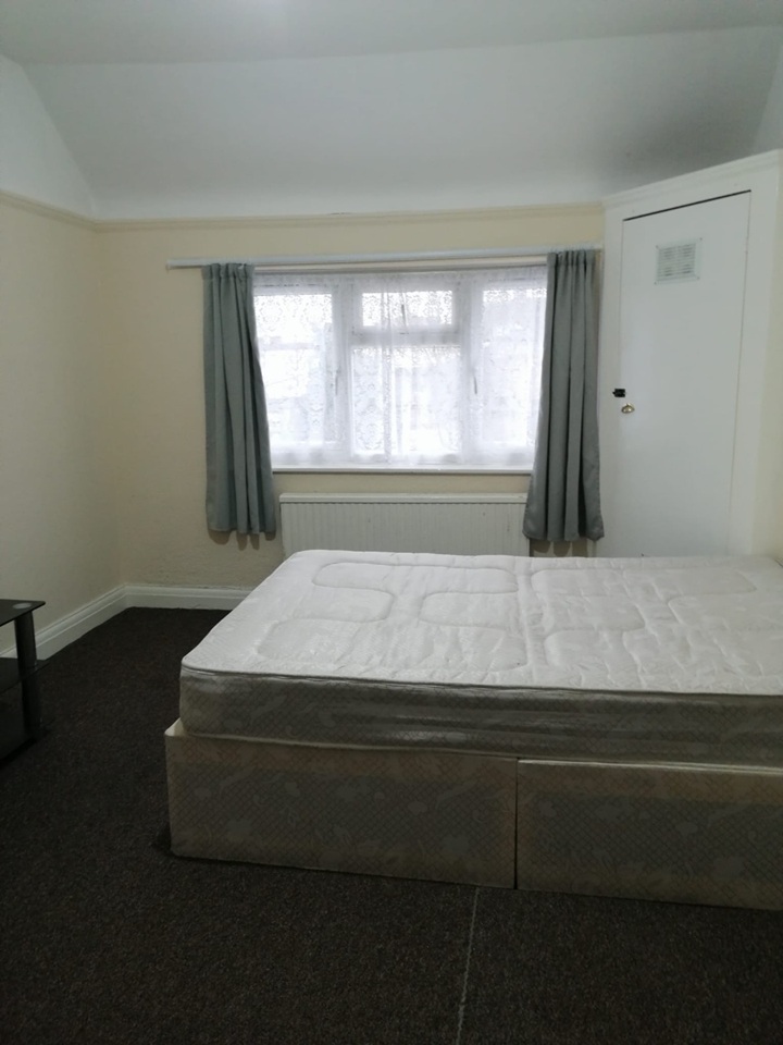 Wembley - 1 Bed Flat, Oakington Manor Drive, HA9 - To Rent Now for £750 ...