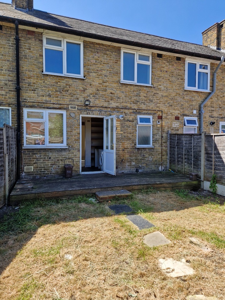 Morden - 3 Bed Terraced House, Bordesley Road, SM4 - To Rent Now for £ ...