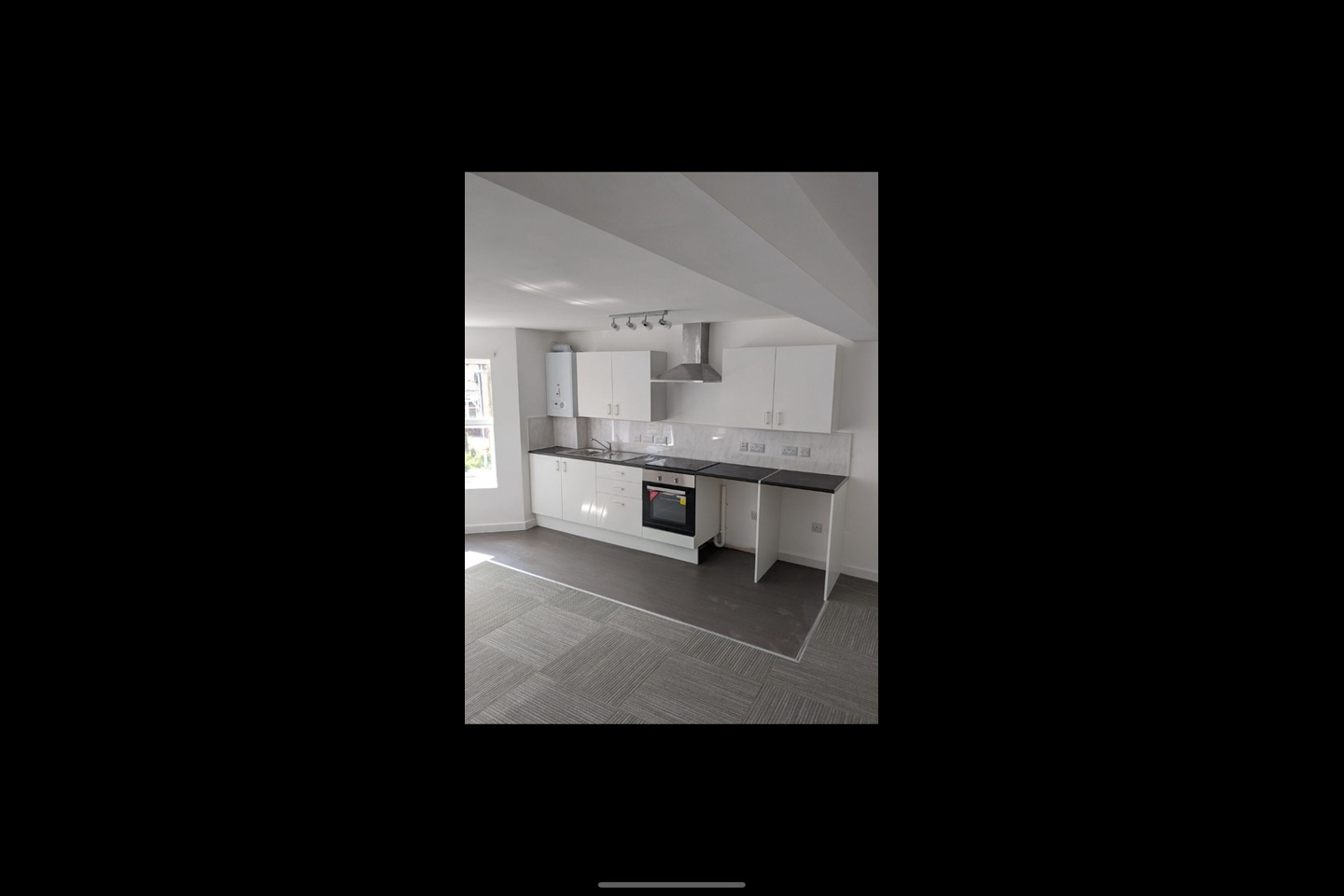 Yeovil - 2 Bed Flat, Great Western Mews, BA21 - To Rent Now for £925.00 p/m
