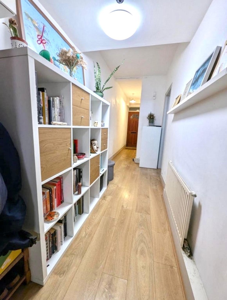 London - 1 Bed Flat, Mabley Street, E9 - To Rent Now for £1,900.00 p/m