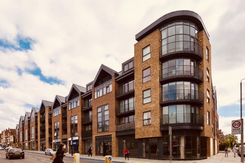 Tooting Broadway, London - 2 Bed Flat, Tooting High Street, SW17 - To ...