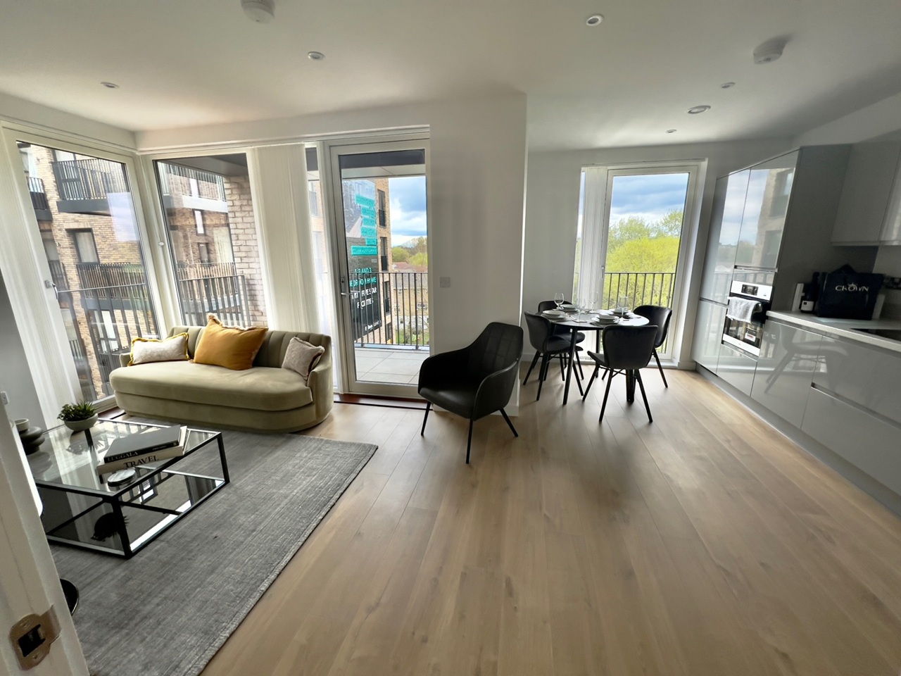 London - 1 Bed Flat, Jessop Court, SE26 - To Rent Now for £1,700.00 p/m