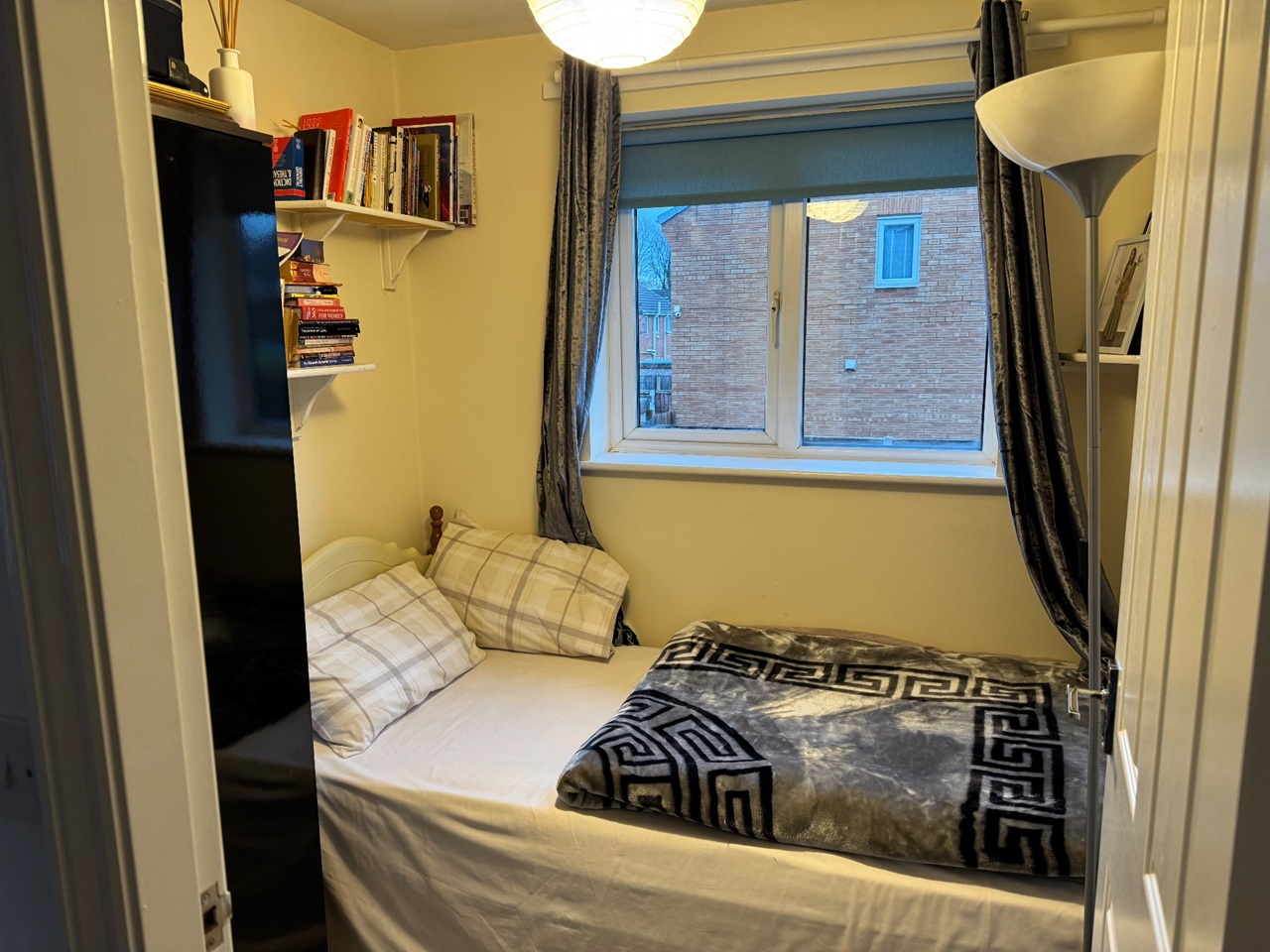 Manchester - Room in a Shared House, Shadowbrook Avenue, M23 - To Rent ...