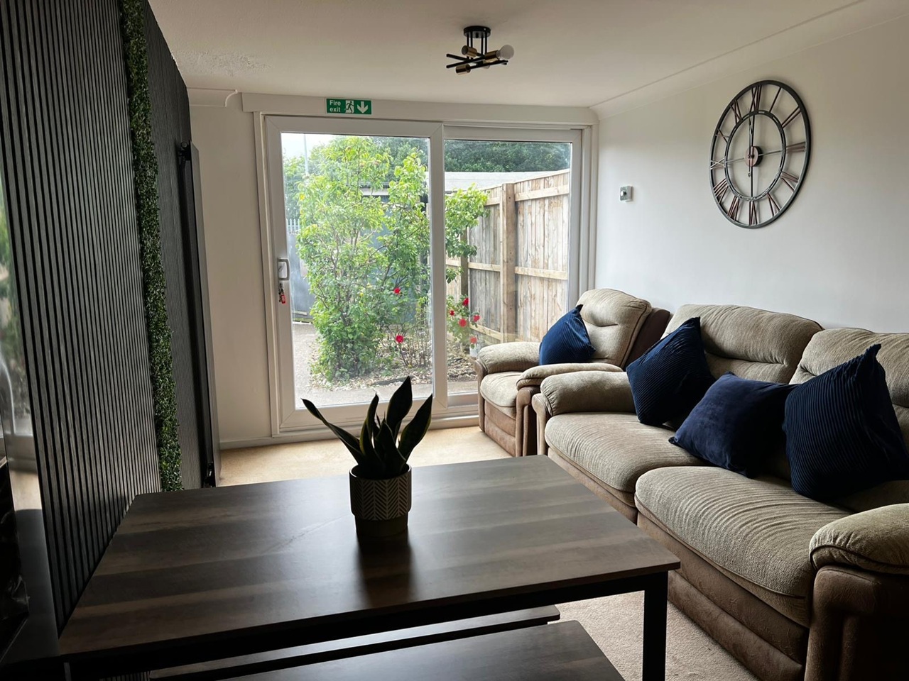 Hull - Room in a Shared House, Axdane, HU6 - To Rent Now for £411.67 p/m