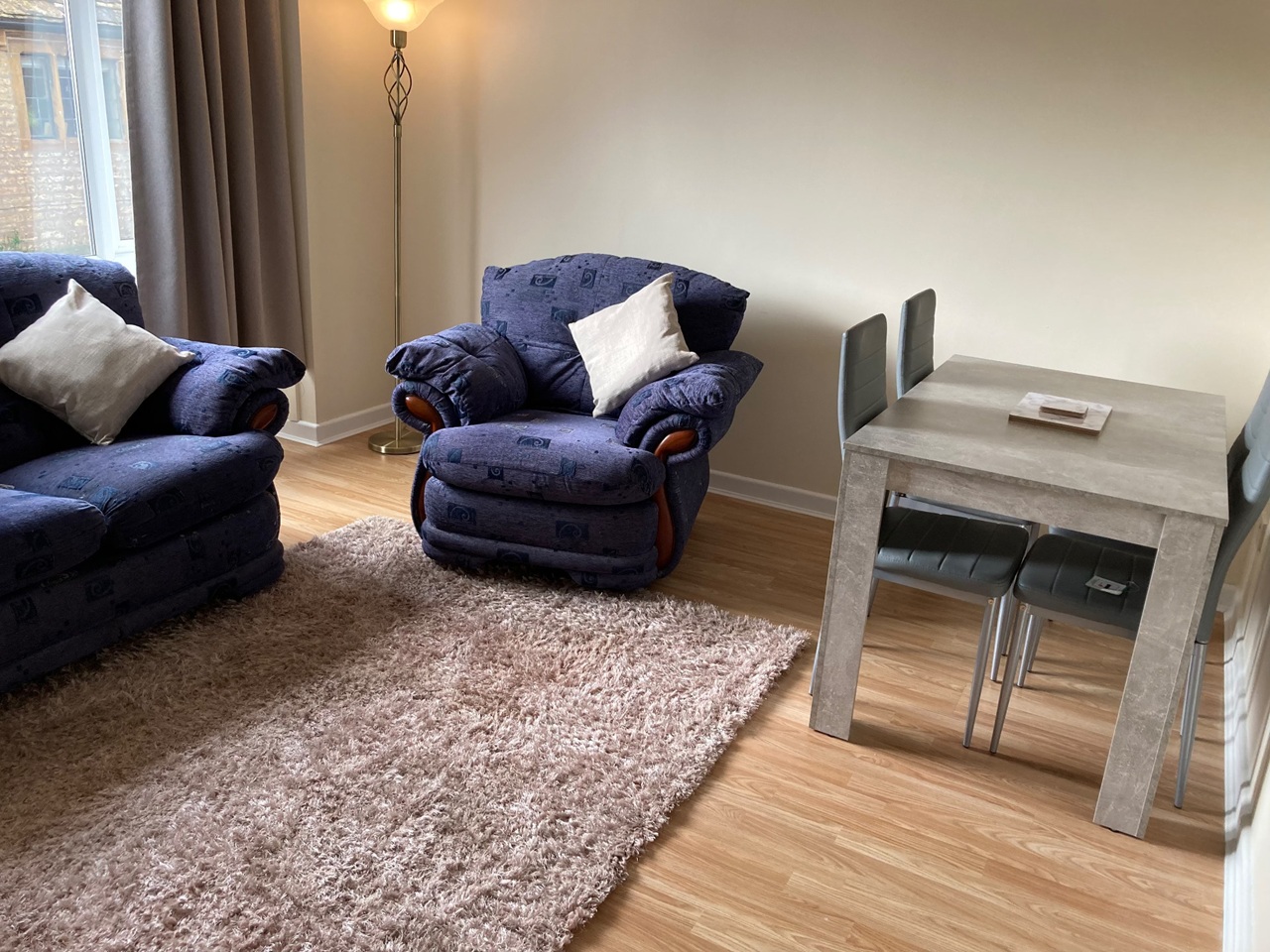 Crewkerne - 3 Bed Flat, Dairy Court, TA18 - To Rent Now for £875.00 p/m