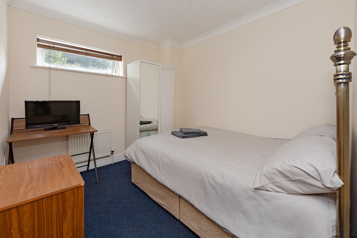 Colchester - Room in a Shared Flat, Colchester, CO4 - To Rent Now for £ ...