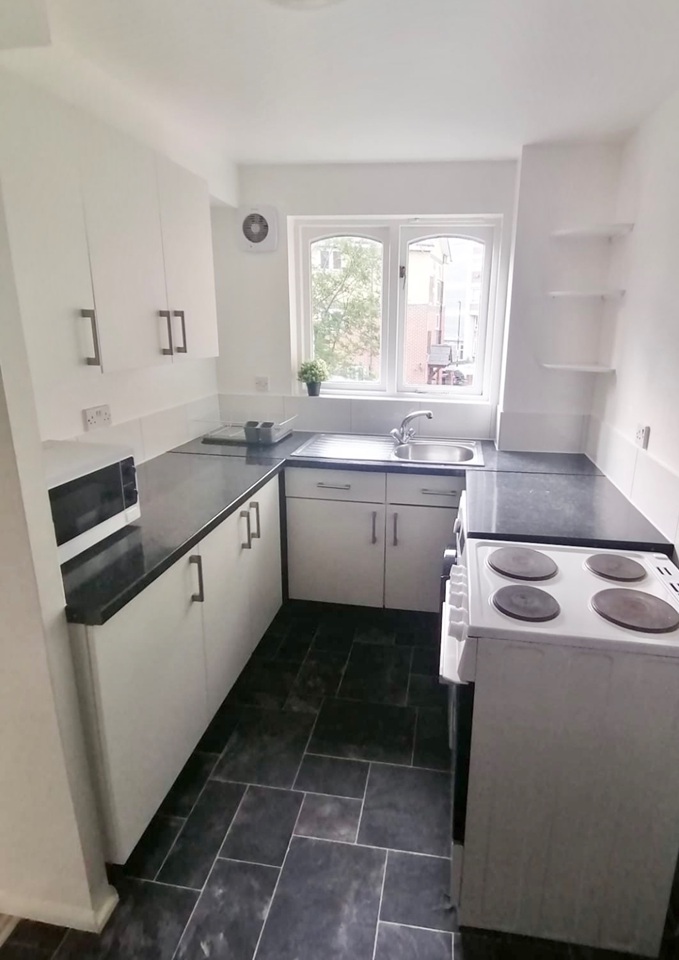 London - 2 Bed Flat, John Silkin Lane, SE8 - To Rent Now for £1,798.00 p/m