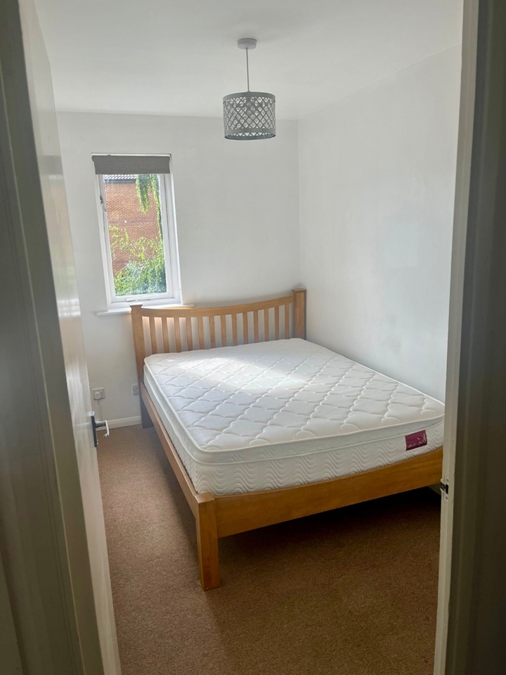 London - 2 Bed Flat, John Silkin Lane, SE8 - To Rent Now for £1,798.00 p/m