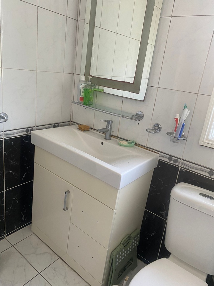 London - Room in a Shared House, Locke House, SW8 - To Rent Now for £ ...