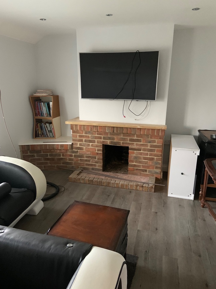 Dorchester - 3 Bed Flat, Castle Close, DT1 - To Rent Now for £1,250.00 p/m