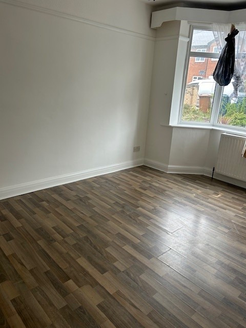 Harrow - 2 Bed Flat, Alma Row, HA3 - To Rent Now for £1,650.00 p/m