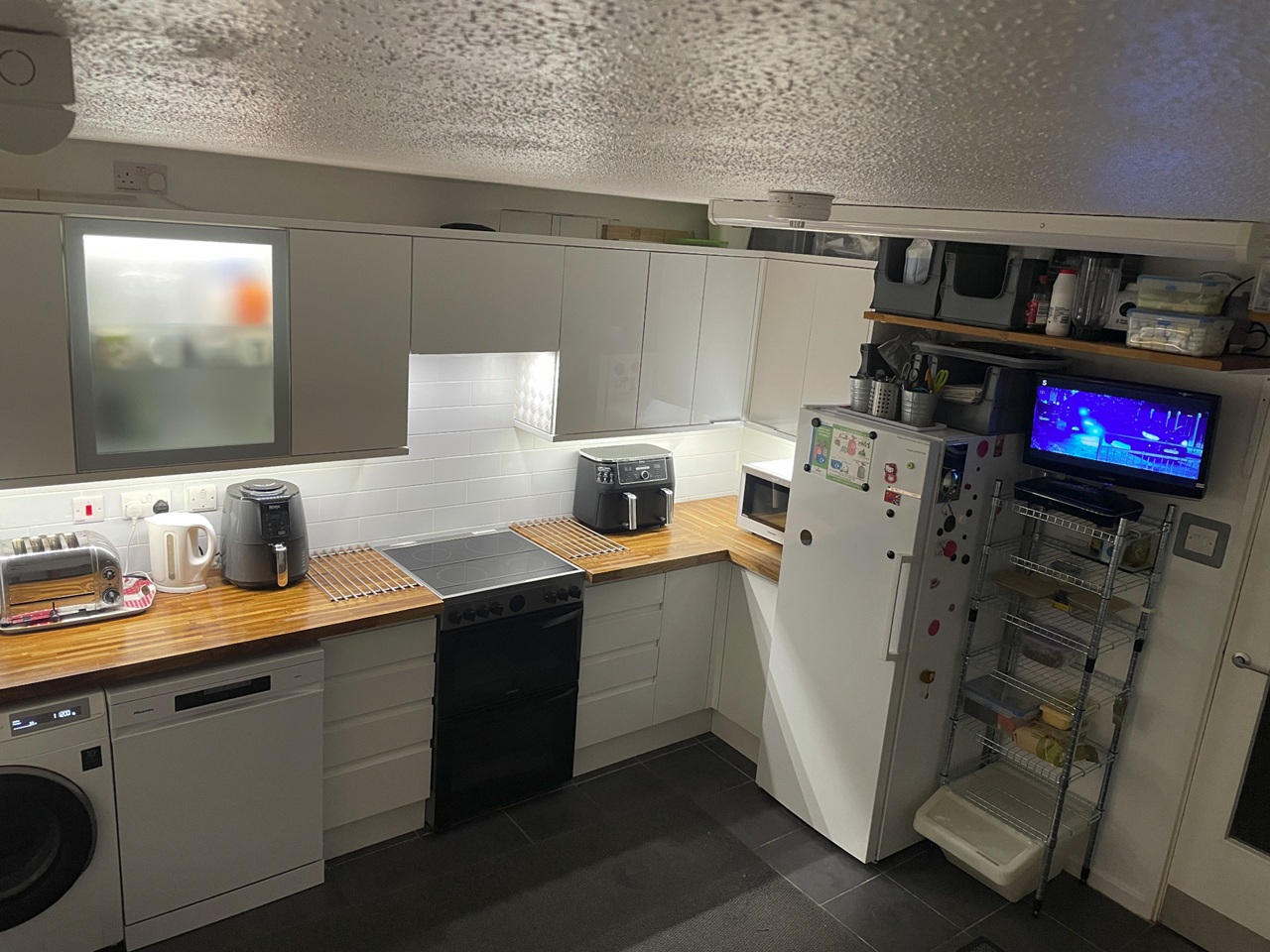 Buckinghamshire - Room in a Shared House, Ramsons Avenue, MK14 - To ...