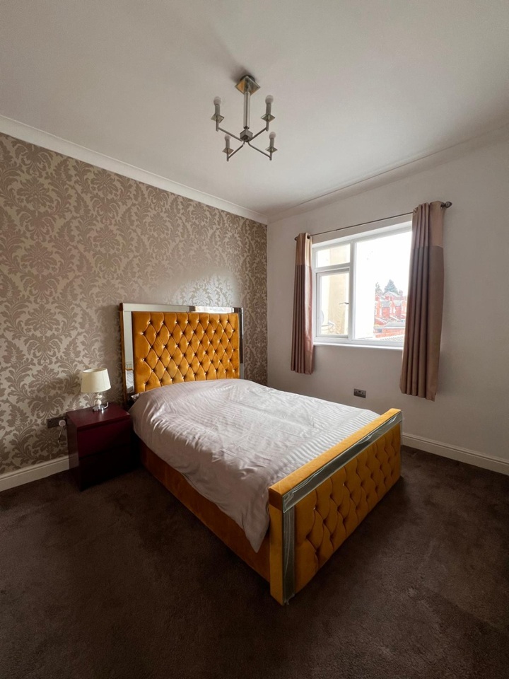 Castleford - Room in a Shared House, Pontefract Road, WF10 - To Rent ...