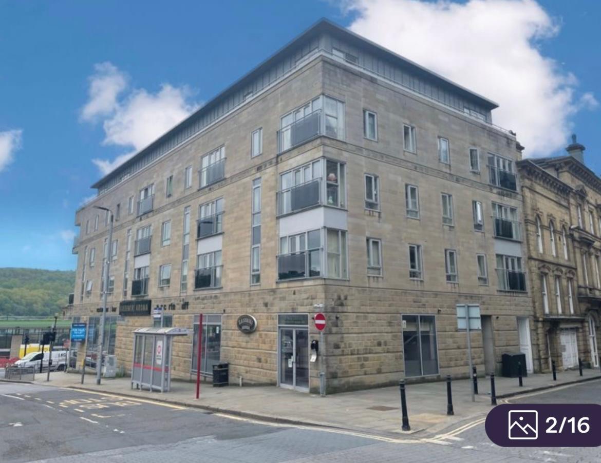 Halifax - 2 Bed Flat, Crossley House, HX1 - To Rent Now for £720.00 p/m