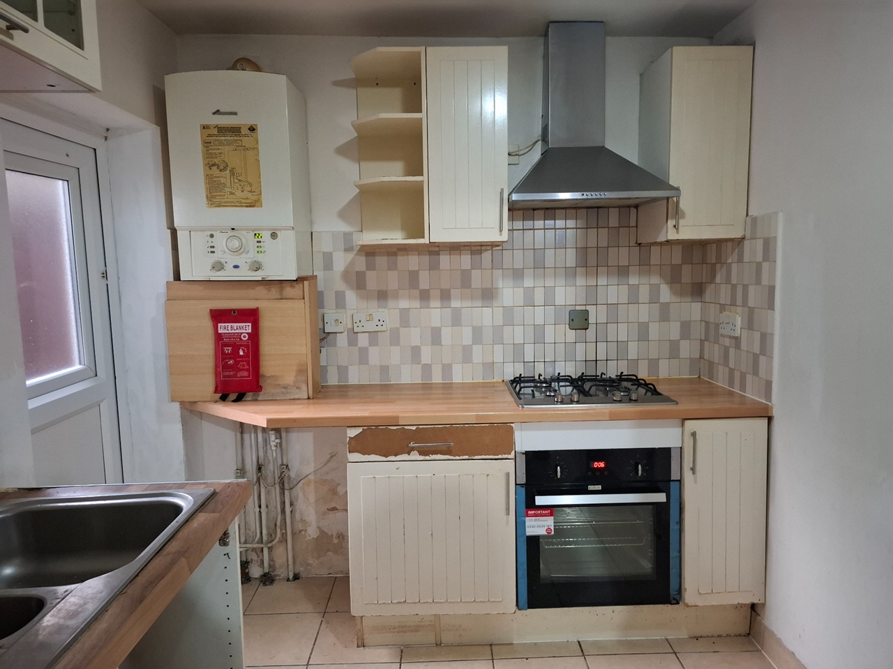 London - 3 Bed Flat, Boleyn Road, E7 - To Rent Now for £2,350.00 p/m