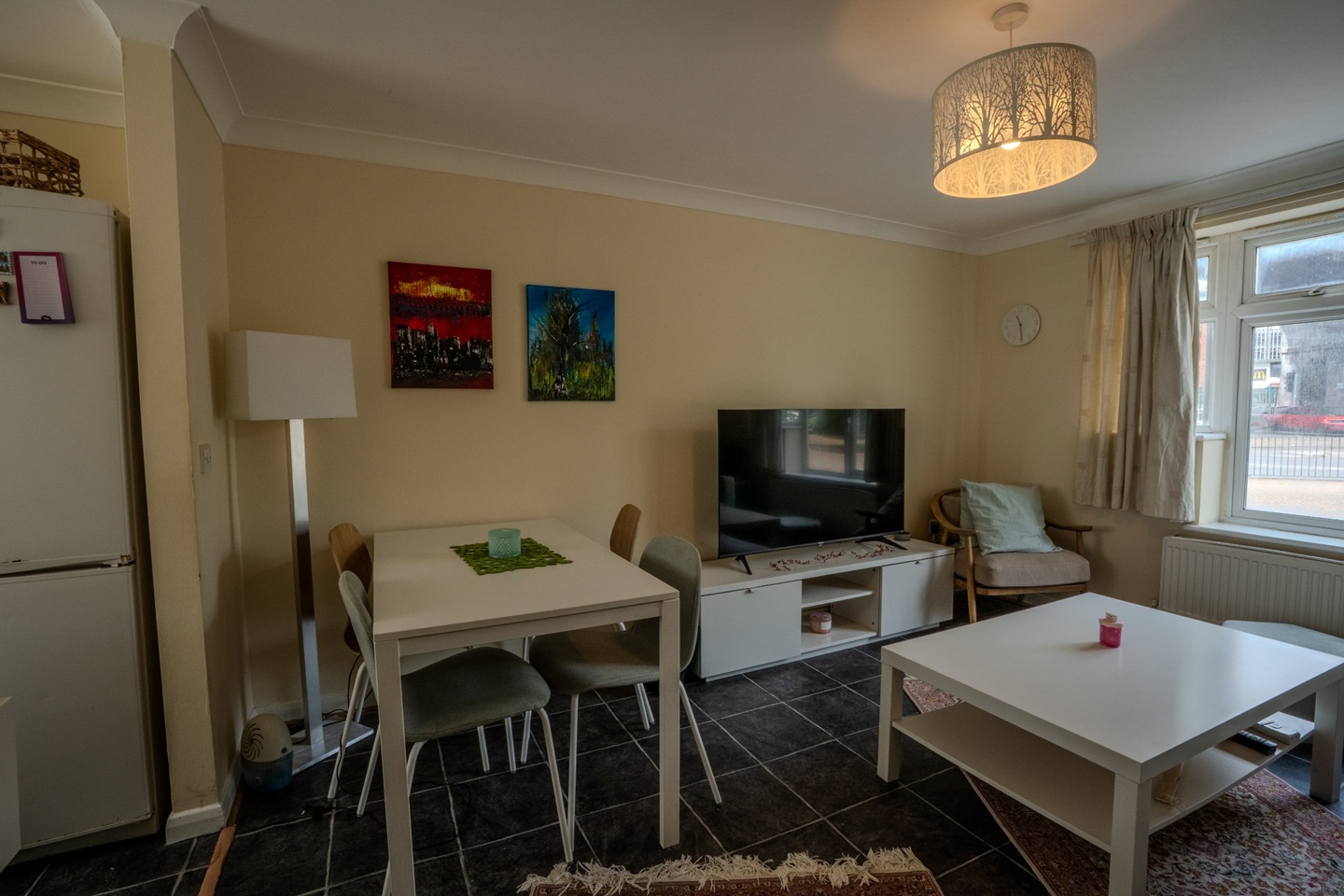 High Wycombe - 1 Bed Flat, Temple End, HP13 - To Rent Now for £1,050.00 p/m
