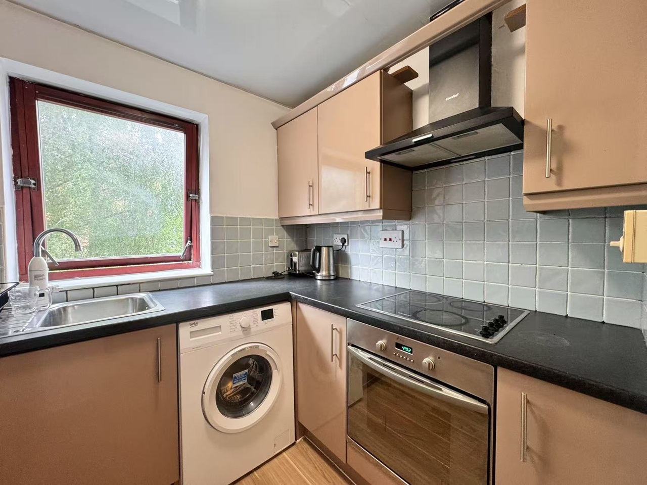 Glasgow - 2 Bed Flat, Lumsden Street, G3 - To Rent Now for £1,150.00 p/m