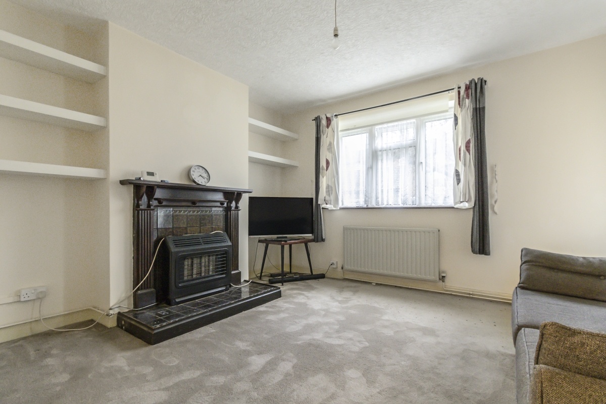 London - 1 Bed Flat, Ravens Way, SE12 - To Rent Now for £1,350.00 p/m