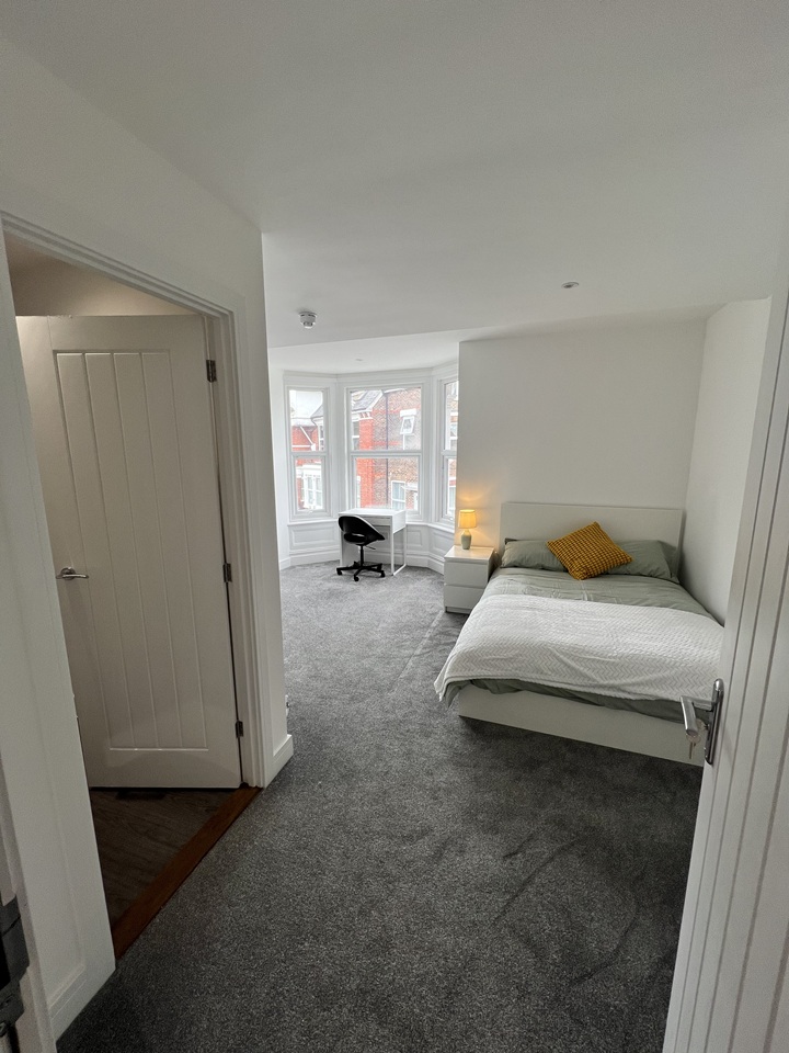 Portsmouth - Room in a Shared House, Portsmouth, PO2 - To Rent Now for ...