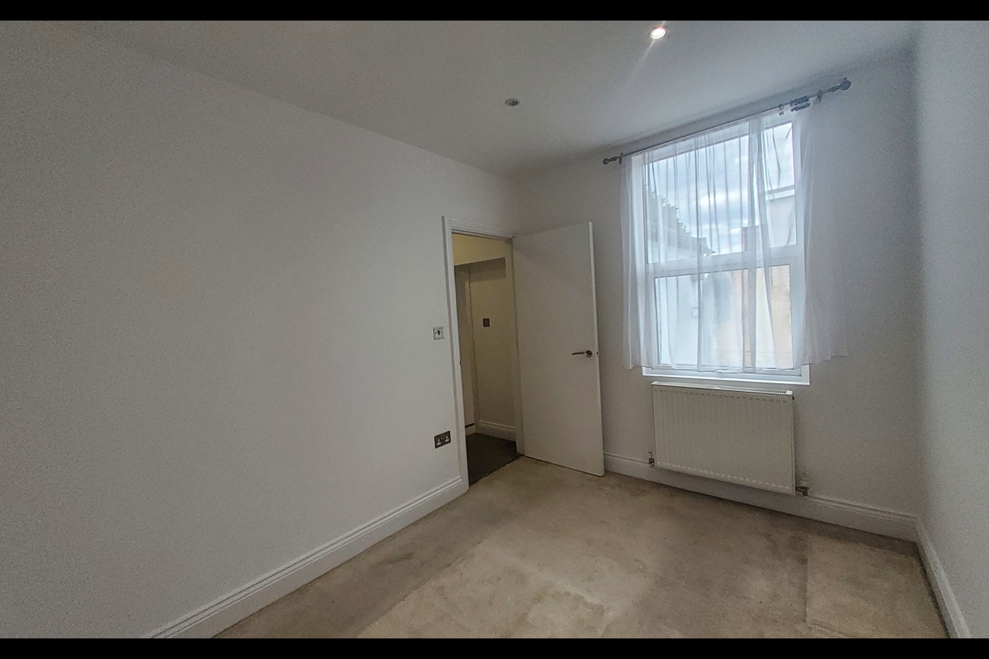 London - 4 Bed Terraced House, Raynham Avenue, N18 - To Rent Now for £ ...